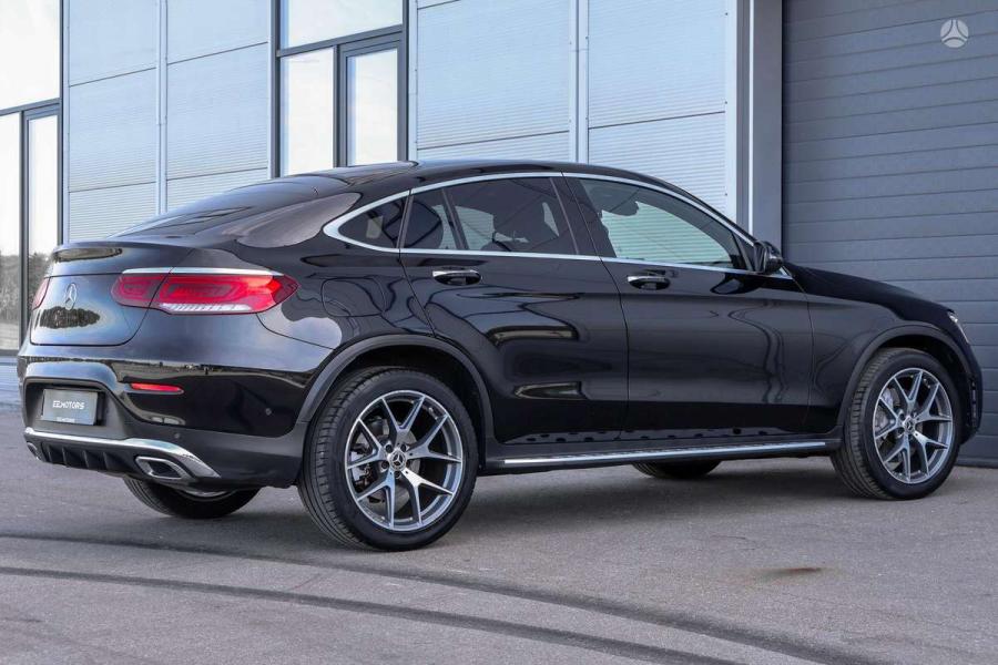 Black Mercedes-Benz GLC 220 2019 in Kaunas, with an engine capacity of 1.95 L and mileage of 182 thousand km for 32999 €, photo 13 on AUTOMOTO.COM.LV