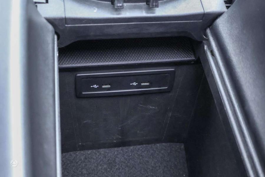 Black Mercedes-Benz GLC 220 2019 in Kaunas, with an engine capacity of 1.95 L and mileage of 182 thousand km for 32999 €, photo 34 on AUTOMOTO.COM.LV