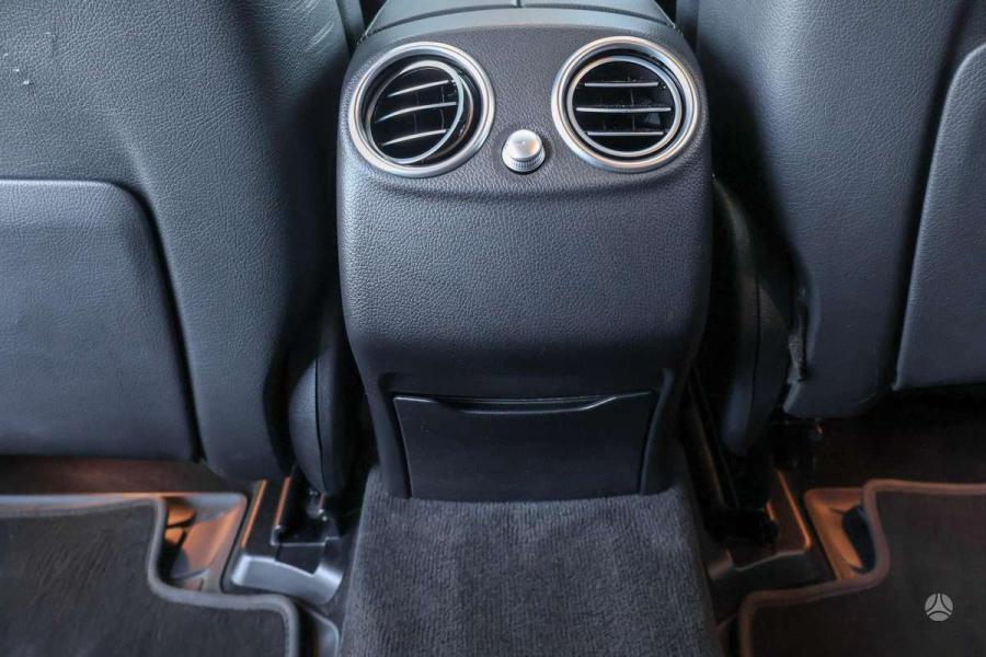 Black Mercedes-Benz GLC 220 2019 in Kaunas, with an engine capacity of 1.95 L and mileage of 182 thousand km for 32999 €, photo 51 on AUTOMOTO.COM.LV