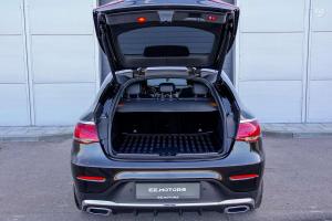 Black Mercedes-Benz GLC 220 2019 in Kaunas, with an engine capacity of 1.95 L and mileage of 182 thousand km for 32999 €, photo 58 on AUTOMOTO.COM.LV