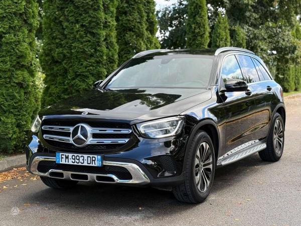 Mercedes-Benz GLC 220 2019 in Taurage on AUTOMOTO.COM.LV Black Mercedes-Benz GLC 220 2019 in Taurage, with an engine capacity of 2.00 L and mileage of 200 thousand km for 19500 β¬, photo 5 on AUTOMOTO.COM.LV