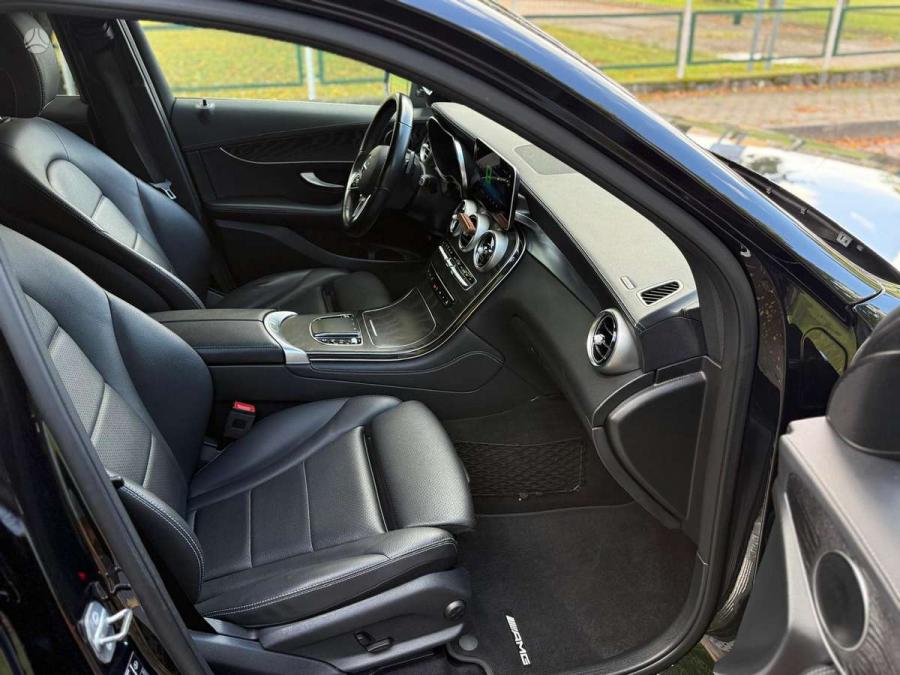 Black Mercedes-Benz GLC 220 2019 in Taurage, with an engine capacity of 2.00 L and mileage of 200 thousand km for 19500 €, photo 10 on AUTOMOTO.COM.LV