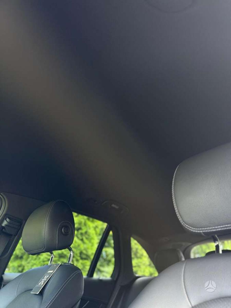 Black Mercedes-Benz GLC 220 2019 in Taurage, with an engine capacity of 2.00 L and mileage of 200 thousand km for 19500 €, photo 15 on AUTOMOTO.COM.LV