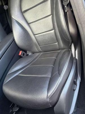 Melns Mercedes-Benz GLC 220 2019 Kauņa, ar dzinēja tilpumu 2.14 L un nobraukumu 163 tūkst. km par 28000 €, foto 7 vietnē AUTOMOTO.COM.LV