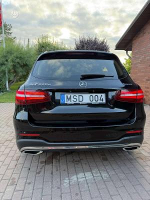 Melns Mercedes-Benz GLC 220 2019 Kauņa, ar dzinēja tilpumu 2.14 L un nobraukumu 163 tūkst. km par 28000 €, foto 23 vietnē AUTOMOTO.COM.LV