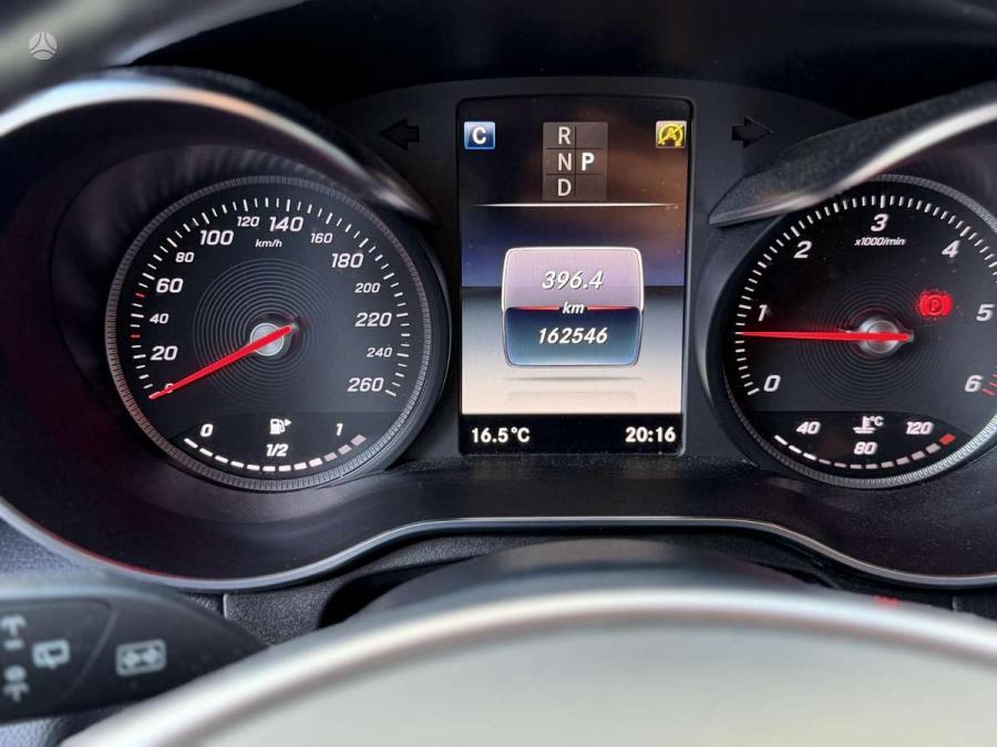 Melns Mercedes-Benz GLC 220 2019 Kauņa, ar dzinēja tilpumu 2.14 L un nobraukumu 163 tūkst. km par 28000 €, foto 26 vietnē AUTOMOTO.COM.LV