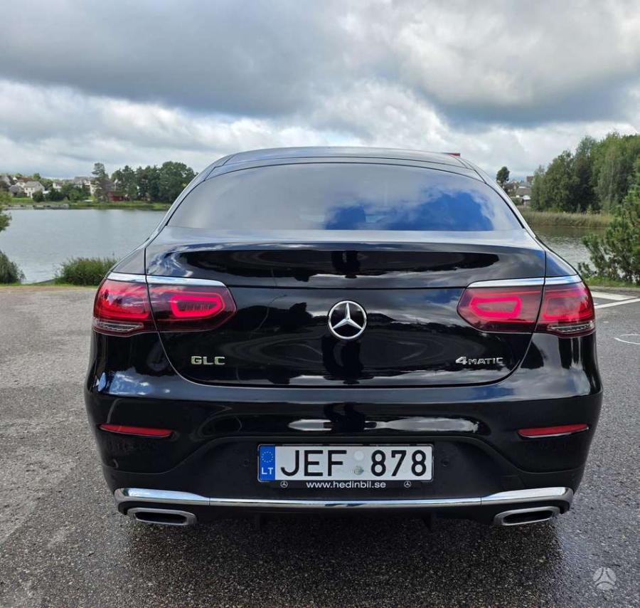 Melns Mercedes-Benz GLC 220 2019 Viļņa, ar dzinēja tilpumu 1.95 L un nobraukumu 159 tūkst. km par 28500 €, foto 6 vietnē AUTOMOTO.COM.LV