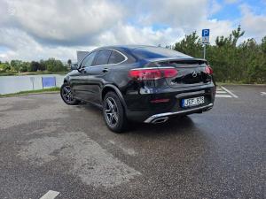 Melns Mercedes-Benz GLC 220 2019 Viļņa, ar dzinēja tilpumu 1.95 L un nobraukumu 159 tūkst. km par 28500 €, foto 48 vietnē AUTOMOTO.COM.LV