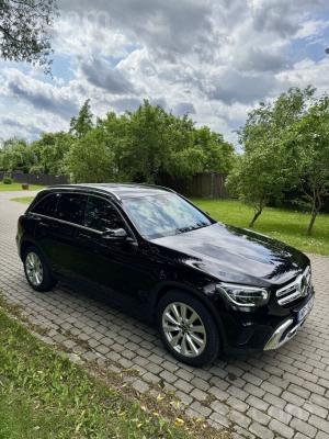 Black Mercedes-Benz GLC 220 2020 in Riga, with an engine capacity of 2.00 L and mileage of 51 thousand km for 33900 €, photo 11 on AUTOMOTO.COM.LV