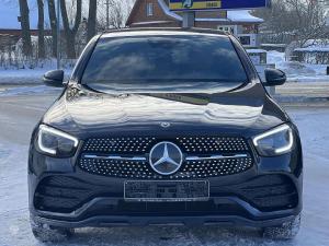 Black Mercedes-Benz GLC 220 2020 in Ukmerge, with an engine capacity of 1.95 L and mileage of 100 thousand km for 33550 €, photo 6 on AUTOMOTO.COM.LV