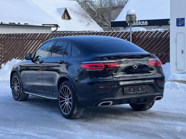 Melns Mercedes-Benz GLC 220 2020 Ukmergė, ar dzinēja tilpumu 1.95 L un nobraukumu 100 tūkst. km par 33550 €, foto 10 vietnē AUTOMOTO.COM.LV