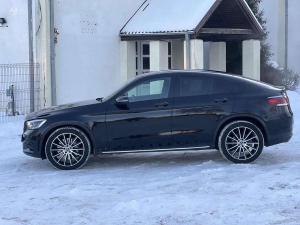Black Mercedes-Benz GLC 220 2020 in Ukmerge, with an engine capacity of 1.95 L and mileage of 100 thousand km for 34750 €, photo 10 on AUTOMOTO.COM.LV