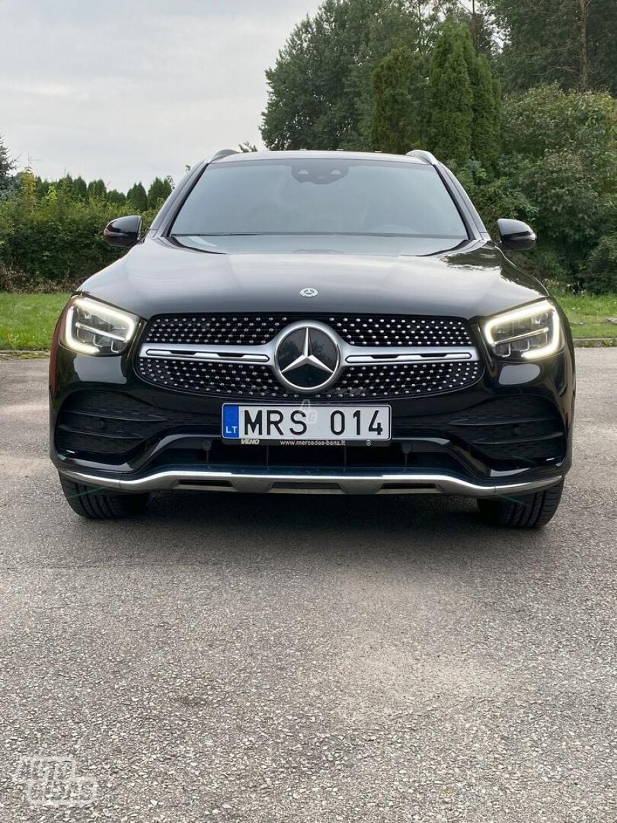 Melns Mercedes-Benz GLC 220 2020 Kauņa, ar dzinēja tilpumu 2.00 L un nobraukumu 177 tūkst. km par 29000 €, foto 1 vietnē AUTOMOTO.COM.LV