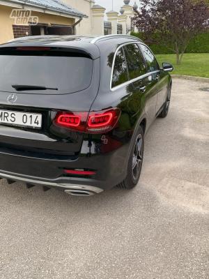 Melns Mercedes-Benz GLC 220 2020 Kauņa, ar dzinēja tilpumu 2.00 L un nobraukumu 177 tūkst. km par 29000 €, foto 5 vietnē AUTOMOTO.COM.LV
