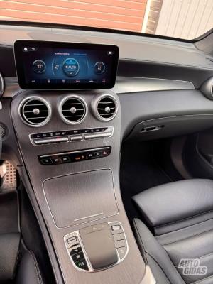 Melns Mercedes-Benz GLC 220 2020 Kauņa, ar dzinēja tilpumu 2.00 L un nobraukumu 177 tūkst. km par 29000 €, foto 10 vietnē AUTOMOTO.COM.LV
