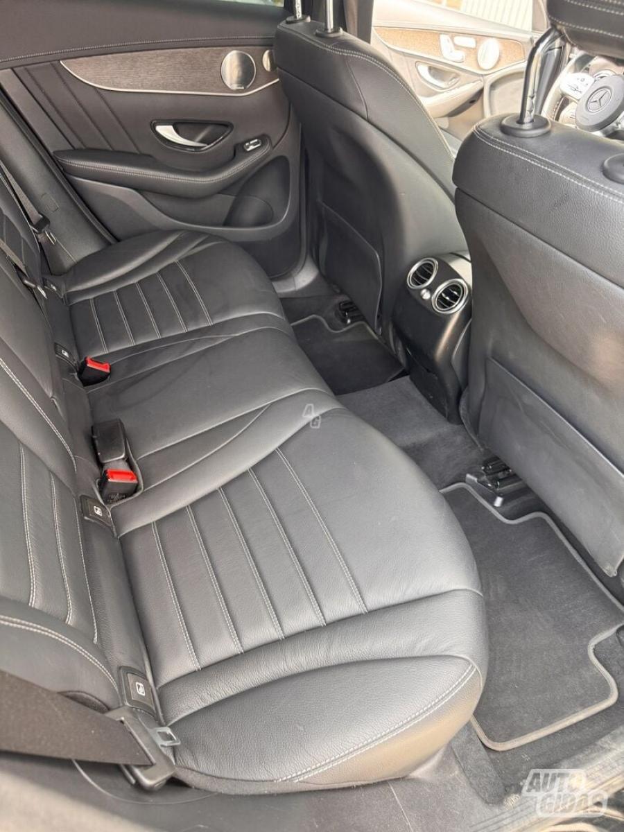 Melns Mercedes-Benz GLC 220 2020 Kauņa, ar dzinēja tilpumu 2.00 L un nobraukumu 177 tūkst. km par 29000 €, foto 11 vietnē AUTOMOTO.COM.LV