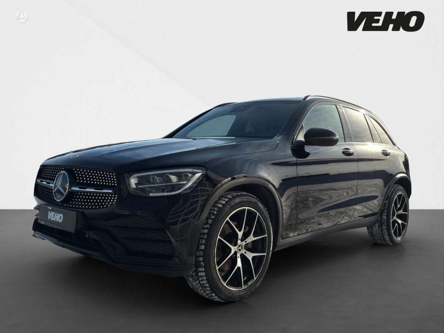 Black Mercedes-Benz GLC 220 2021 in Vilnius, with an engine capacity of 1.95 L and mileage of 139 thousand km for 32900 €, photo 1 on AUTOMOTO.COM.LV
