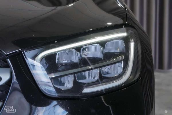 Melns Mercedes-Benz GLC 220 2021 Marijampole, ar dzinēja tilpumu 2.00 L un nobraukumu 189 tūkst. km par 27950 €, foto 7 vietnē AUTOMOTO.COM.LV