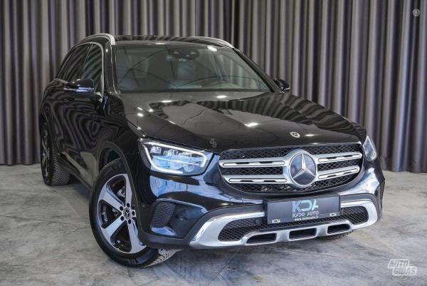 Melns Mercedes-Benz GLC 220 2021 Marijampole, ar dzinēja tilpumu 2.00 L un nobraukumu 189 tūkst. km par 27950 €, foto 2 vietnē AUTOMOTO.COM.LV