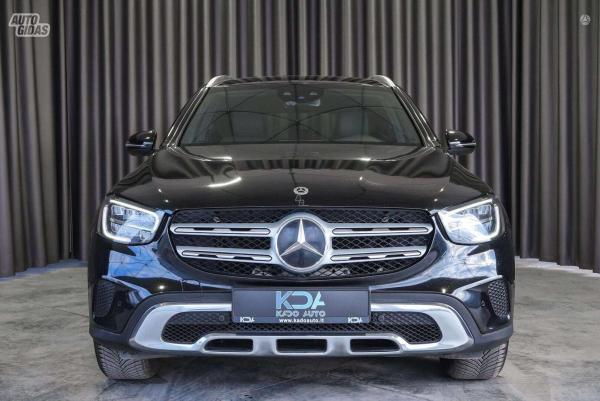 Melns Mercedes-Benz GLC 220 2021 Marijampole, ar dzinēja tilpumu 2.00 L un nobraukumu 189 tūkst. km par 27950 €, foto 3 vietnē AUTOMOTO.COM.LV