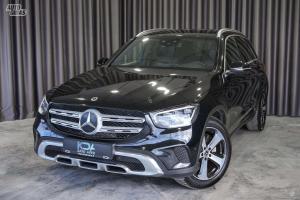 Black Mercedes-Benz GLC 220 2021 in Marijampole, with an engine capacity of 2.00 L and mileage of 189 thousand km for 27950 €, photo 4 on AUTOMOTO.COM.LV