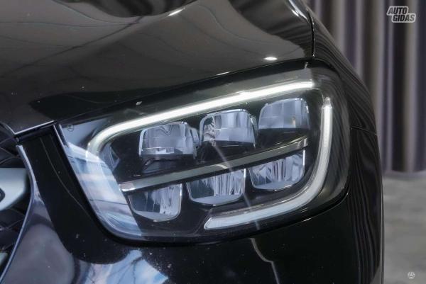 Melns Mercedes-Benz GLC 220 2021 Marijampole, ar dzinēja tilpumu 2.00 L un nobraukumu 189 tūkst. km par 27950 €, foto 7 vietnē AUTOMOTO.COM.LV