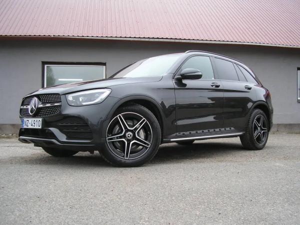 Melns Mercedes-Benz GLC 220 2021 Sigulda, ar dzinēja tilpumu 2.00 L un nobraukumu 177 tūkst. km par 33450 €, foto 1 vietnē AUTOMOTO.COM.LV