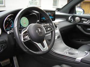 Melns Mercedes-Benz GLC 220 2021 Sigulda, ar dzinēja tilpumu 2.00 L un nobraukumu 177 tūkst. km par 33450 €, foto 18 vietnē AUTOMOTO.COM.LV
