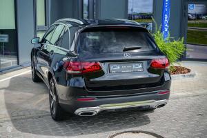 Melns Mercedes-Benz GLC 220 2021 Kauņa, ar dzinēja tilpumu 1.95 L un nobraukumu 189 tūkst. km par 26450 €, foto 10 vietnē AUTOMOTO.COM.LV