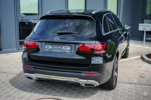 Melns Mercedes-Benz GLC 220 2021 Kauņa, ar dzinēja tilpumu 1.95 L un nobraukumu 189 tūkst. km par 26450 €, foto 12 vietnē AUTOMOTO.COM.LV