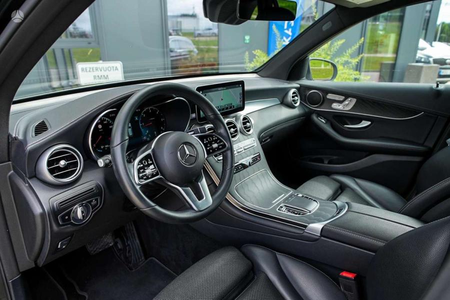 Melns Mercedes-Benz GLC 220 2021 Kauņa, ar dzinēja tilpumu 1.95 L un nobraukumu 189 tūkst. km par 26450 €, foto 27 vietnē AUTOMOTO.COM.LV