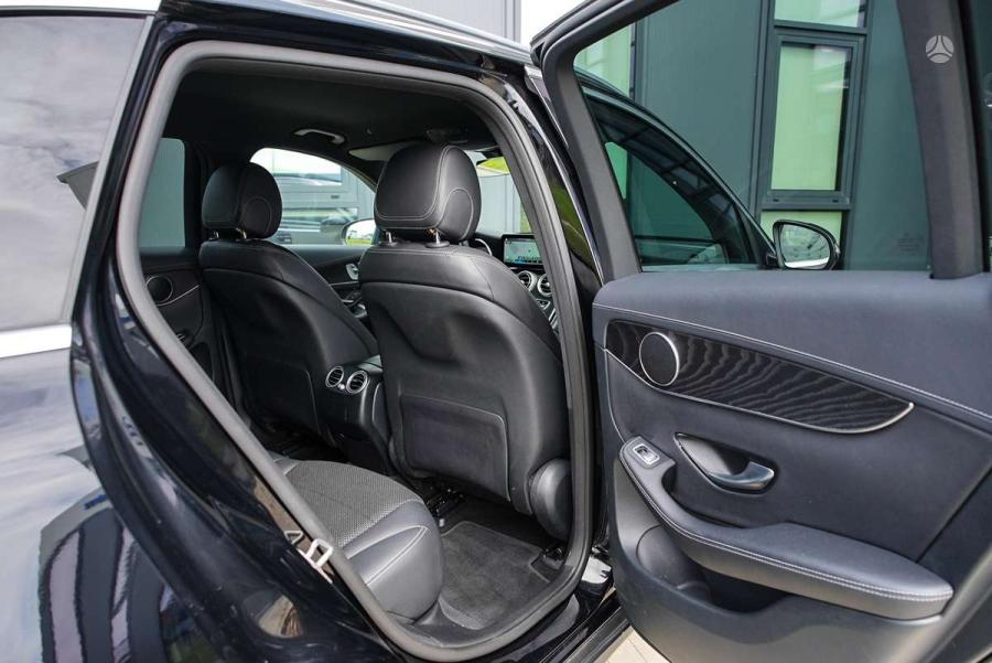 Melns Mercedes-Benz GLC 220 2021 Kauņa, ar dzinēja tilpumu 1.95 L un nobraukumu 189 tūkst. km par 26450 €, foto 34 vietnē AUTOMOTO.COM.LV
