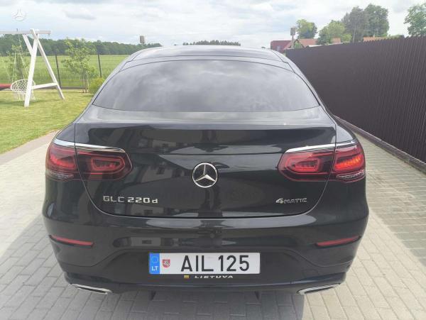 Black Mercedes-Benz GLC 220 2022 in Siauliai, with an engine capacity of 2.20 L and mileage of 150 thousand km for 33300 €, photo 6 on AUTOMOTO.COM.LV