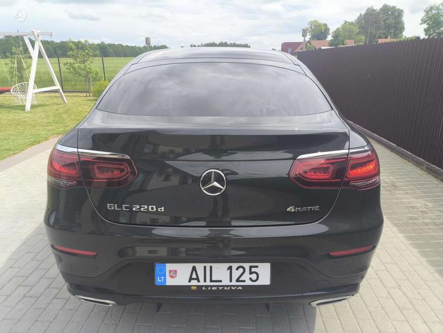 Black Mercedes-Benz GLC 220 2022 in Siauliai, with an engine capacity of 2.20 L and mileage of 150 thousand km for 33300 €, photo 7 on AUTOMOTO.COM.LV