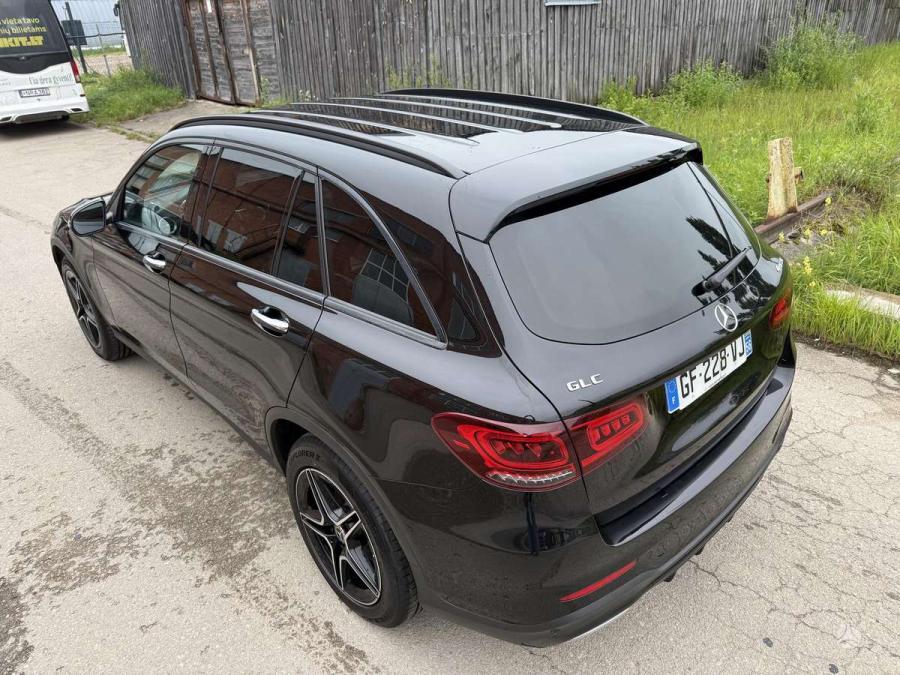 Melns Mercedes-Benz GLC 220 2022 Alīta, ar dzinēja tilpumu 1.95 L un nobraukumu 411 tūkst. km par 19900 €, foto 10 vietnē AUTOMOTO.COM.LV