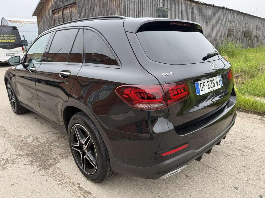 Melns Mercedes-Benz GLC 220 2022 Alīta, ar dzinēja tilpumu 1.95 L un nobraukumu 411 tūkst. km par 19900 €, foto 11 vietnē AUTOMOTO.COM.LV