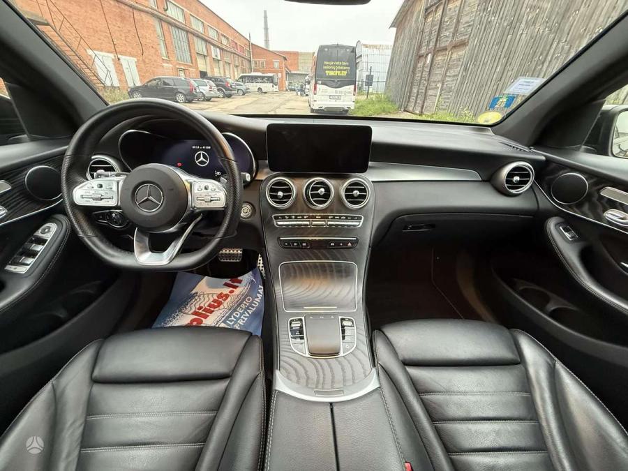 Melns Mercedes-Benz GLC 220 2022 Alīta, ar dzinēja tilpumu 1.95 L un nobraukumu 411 tūkst. km par 19900 €, foto 15 vietnē AUTOMOTO.COM.LV