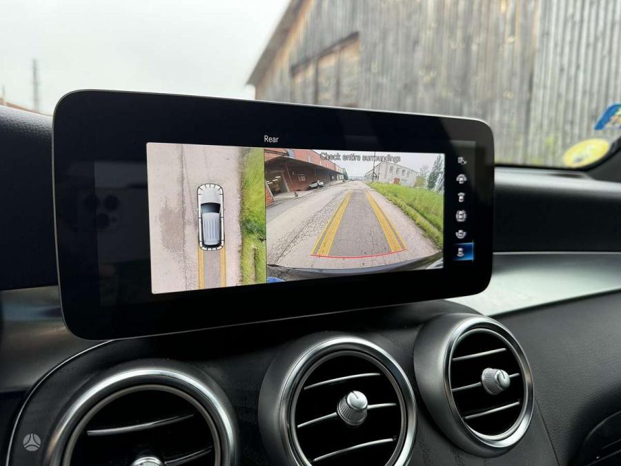 Melns Mercedes-Benz GLC 220 2022 Alīta, ar dzinēja tilpumu 1.95 L un nobraukumu 411 tūkst. km par 19900 €, foto 18 vietnē AUTOMOTO.COM.LV