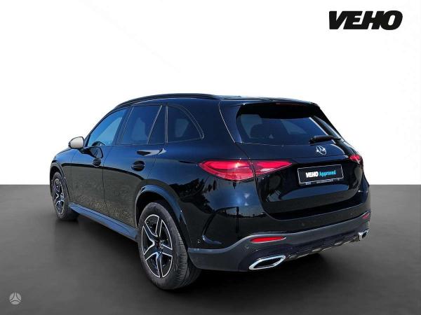 Melns Mercedes-Benz GLC 220 2023 Klaipėda, ar dzinēja tilpumu 1.99 L un nobraukumu 135 tūkst. km par 45900 €, foto 3 vietnē AUTOMOTO.COM.LV