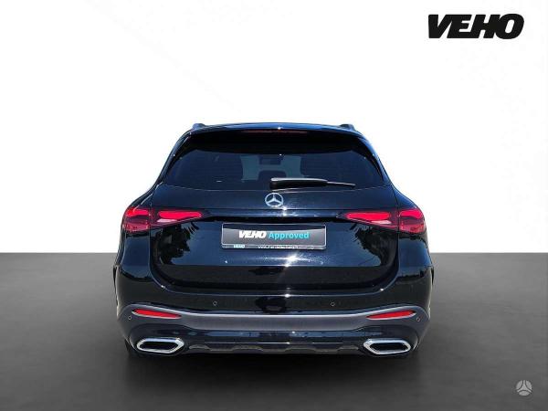 Black Mercedes-Benz GLC 220 2023 in Klaipeda, with an engine capacity of 1.99 L and mileage of 93 thousand km for 49900 €, photo 4 on AUTOMOTO.COM.LV