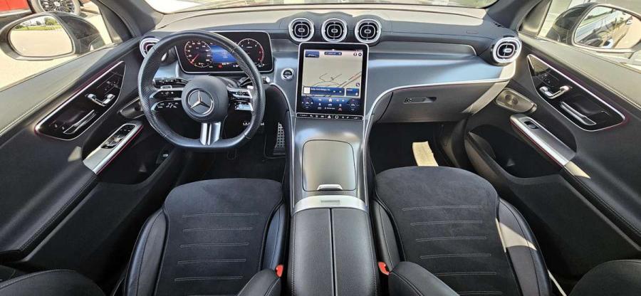 Black Mercedes-Benz GLC 220 2023 in Klaipeda, with an engine capacity of 1.99 L and mileage of 93 thousand km for 49900 €, photo 23 on AUTOMOTO.COM.LV