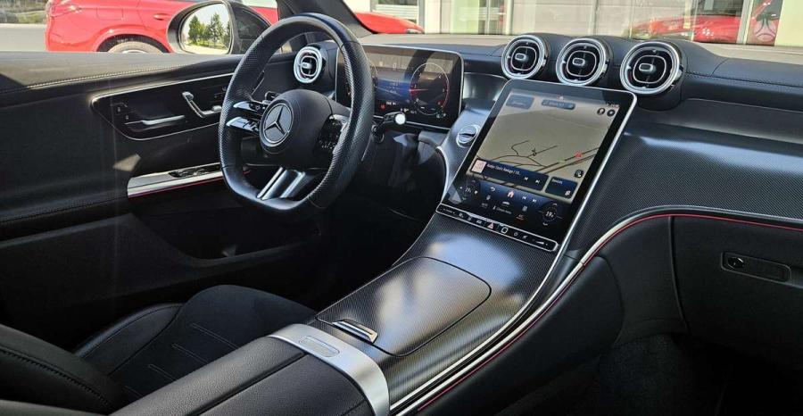 Black Mercedes-Benz GLC 220 2023 in Klaipeda, with an engine capacity of 1.99 L and mileage of 93 thousand km for 49900 €, photo 25 on AUTOMOTO.COM.LV