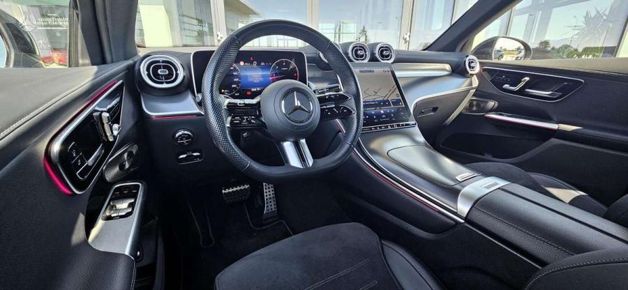 Black Mercedes-Benz GLC 220 2023 in Klaipeda, with an engine capacity of 1.99 L and mileage of 93 thousand km for 49900 €, photo 27 on AUTOMOTO.COM.LV