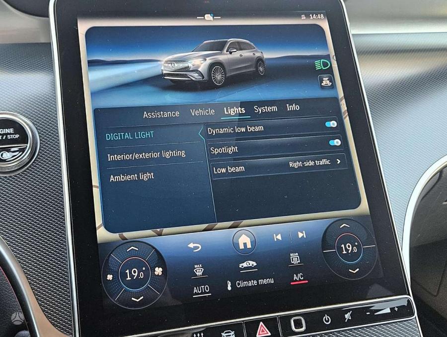 Black Mercedes-Benz GLC 220 2023 in Klaipeda, with an engine capacity of 1.99 L and mileage of 93 thousand km for 49900 €, photo 39 on AUTOMOTO.COM.LV