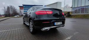 Melns Mercedes-Benz GLC 220 2017 Viļņa, ar dzinēja tilpumu 2.10 L un nobraukumu 137 tūkst. km par 26300 €, foto 7 vietnē AUTOMOTO.COM.LV