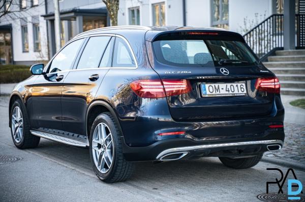 Zils Mercedes-Benz GLC 220 2017 Rīga, ar dzinēja tilpumu 2.20 L un nobraukumu 218 tūkst. km par 14990 €, foto 2 vietnē AUTOMOTO.COM.LV