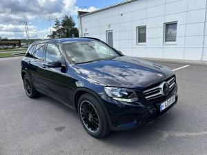Blue Mercedes-Benz GLC 220 2017 in Vilnius, with an engine capacity of 2.14 L and mileage of 233 thousand km for 16500 €, photo  on AUTOMOTO.COM.LV