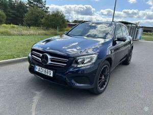 Blue Mercedes-Benz GLC 220 2017 in Vilnius, with an engine capacity of 2.14 L and mileage of 233 thousand km for 16500 €, photo 3 on AUTOMOTO.COM.LV