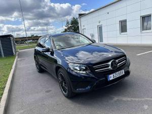 Blue Mercedes-Benz GLC 220 2017 in Vilnius, with an engine capacity of 2.14 L and mileage of 233 thousand km for 16500 €, photo 9 on AUTOMOTO.COM.LV