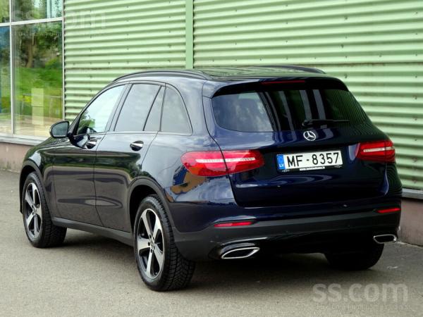 Zils Mercedes-Benz GLC 220 2019 Rīga, ar dzinēja tilpumu 2.20 L un nobraukumu 94 tūkst. km par 23900 €, foto 4 vietnē AUTOMOTO.COM.LV